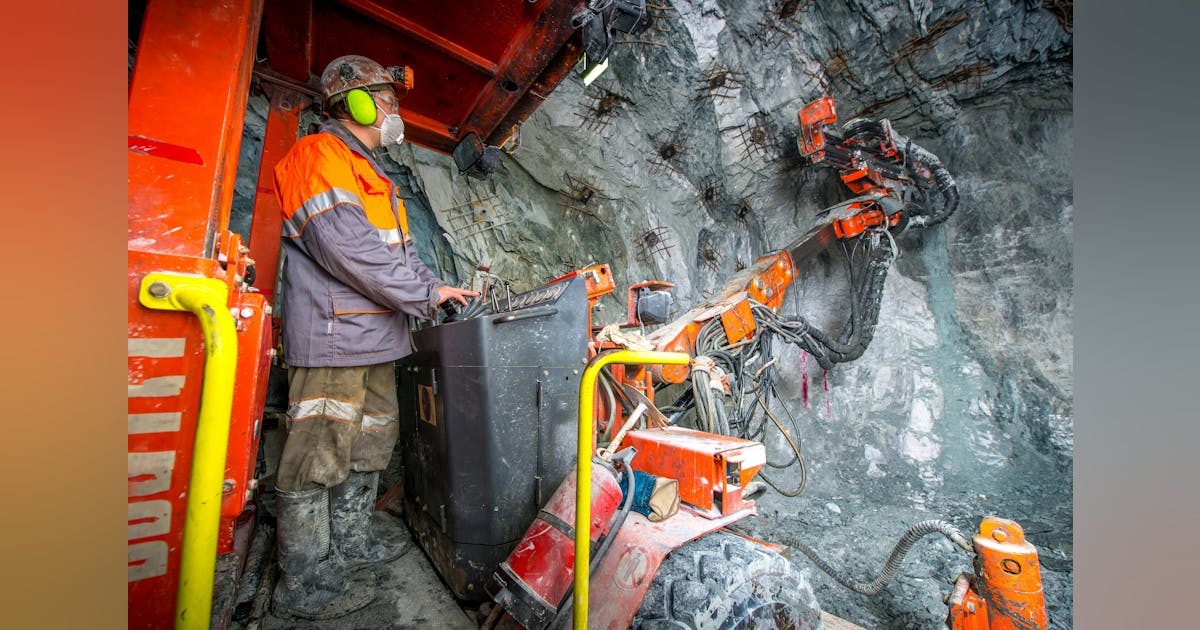 MSHA Issues Final Rule Reducing Silica Dust Exposure | EHS Today MSHA Issues Final Rule Reducing Silica Dust Exposure | EHS Today